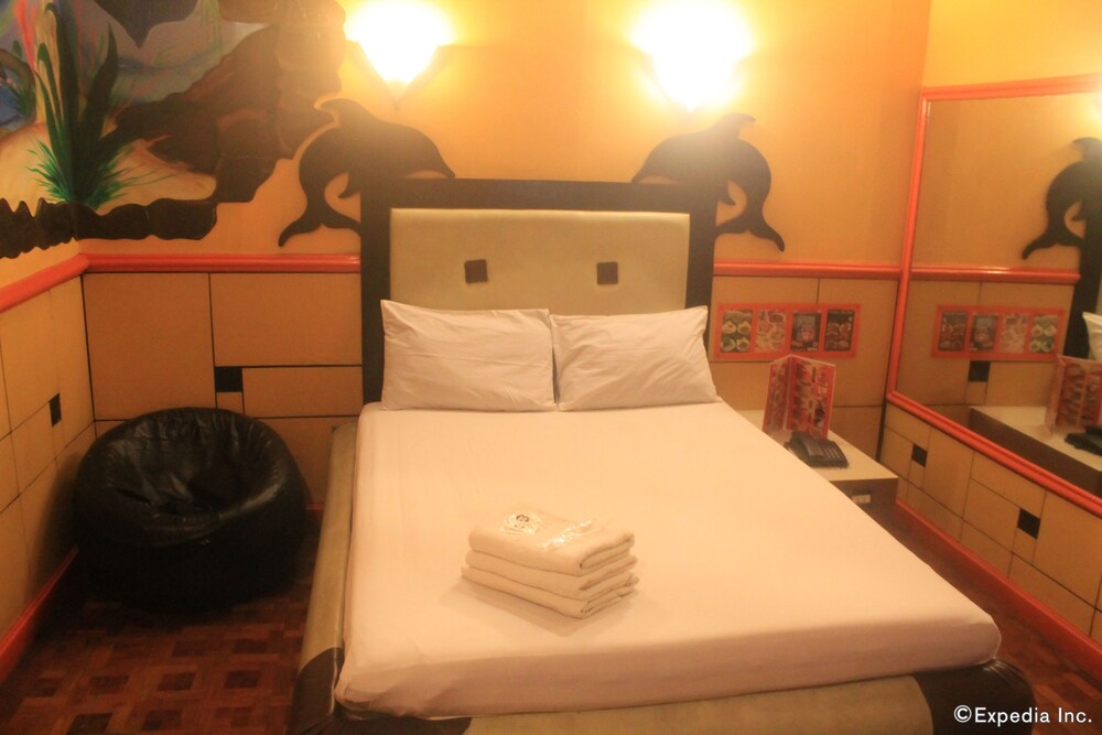 Halina Drive Inn Hotels - Sta Mesa in Manila | Best Rates & Deals on Orbitz
