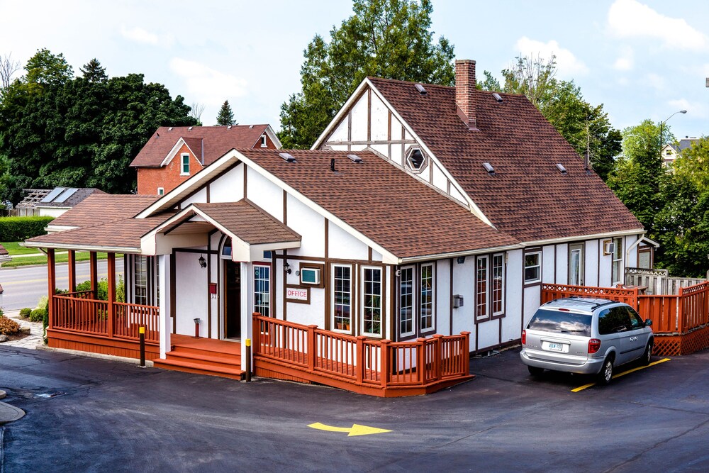 Cedar Lodge Motel in Goderich | Best Rates & Deals on Orbitz