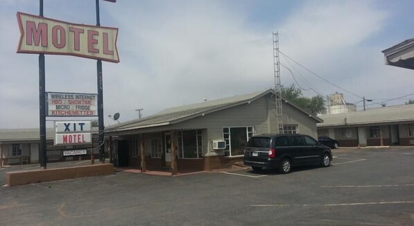 XIT Ranch Motel in Dalhart, TX | Expedia