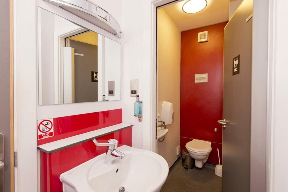 YHA Manchester - Hostel: AU$36 Deals & Reviews (Manchester, GBR) | Wotif