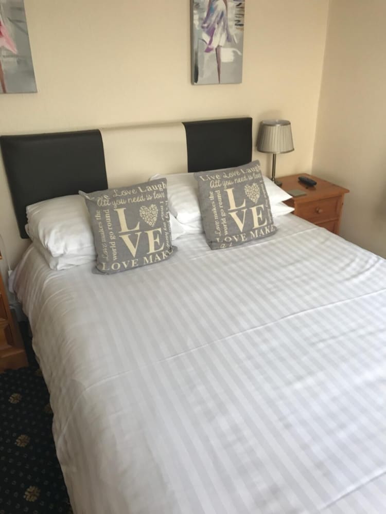 The Woodhouse Hotel Deals & Reviews (Largs, GBR) | Wotif