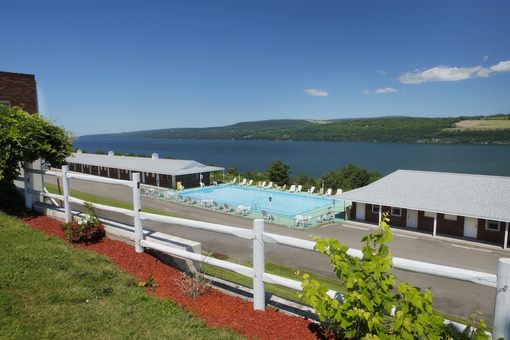 Glen Motor Inn in Watkins Glen | Best Rates & Deals on Orbitz