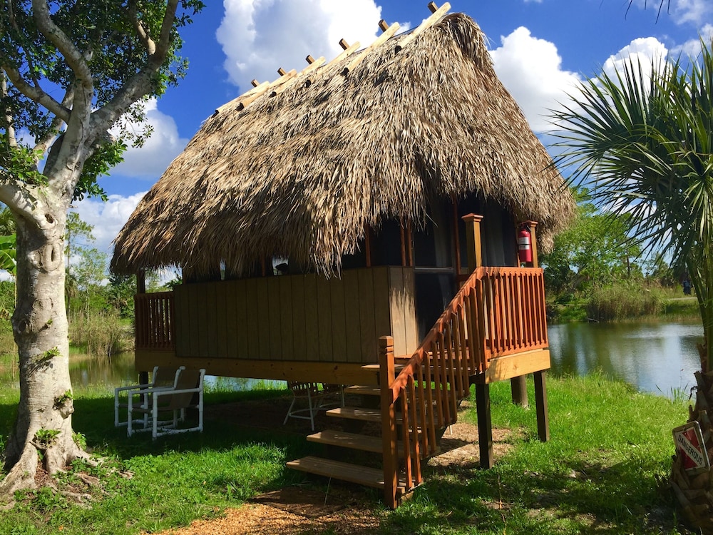 Everglades Chickee Cottages - Ochopee, Ochopee: Room Prices & Reviews ...