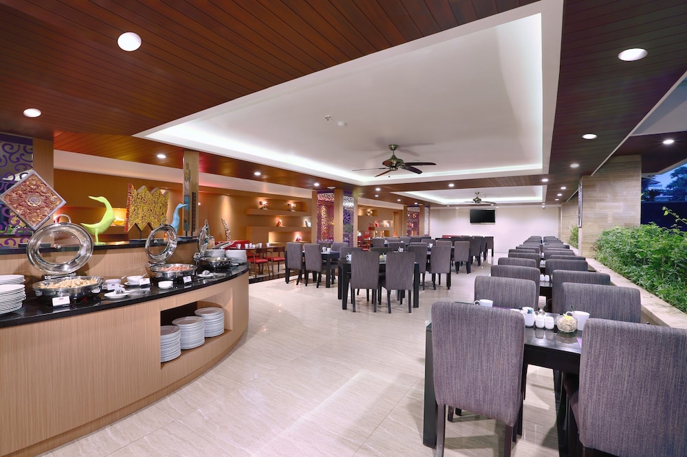 Quest Hotel San Denpasar by ASTON in Denpasar | Best Rates & Deals on ...