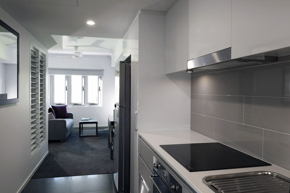 H on Mitchell Apartment Hotel in Darwin | Best Rates & Deals on Orbitz