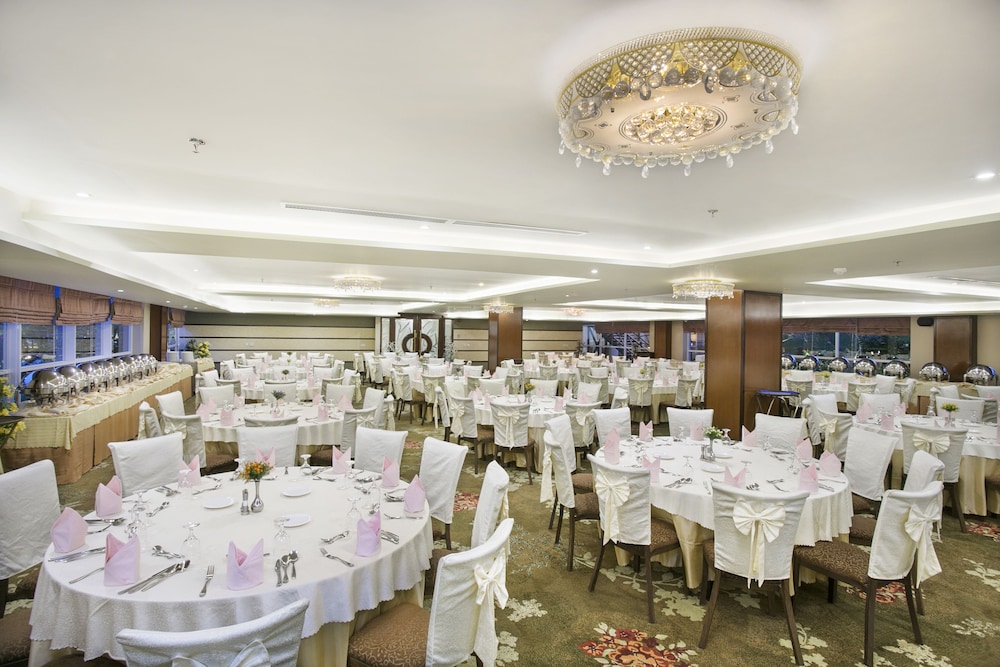 Grand Sultan Tea Resort & Golf in Sreemangal | Best Rates & Deals on Orbitz