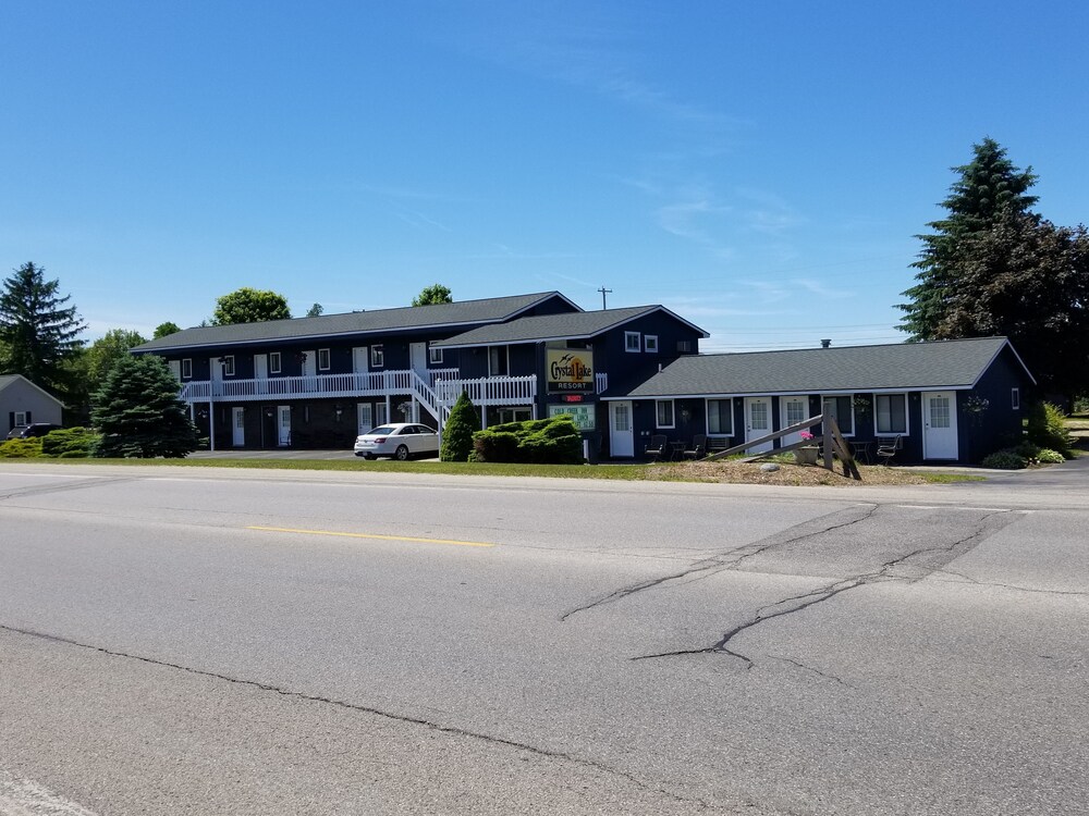 Crystal Lake Resort in Beulah | Best Rates & Deals on Orbitz