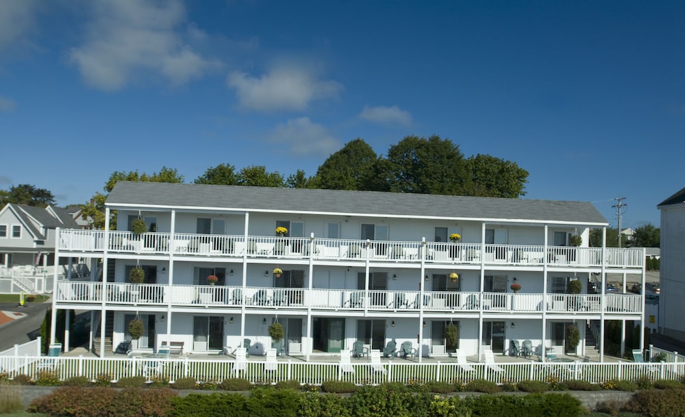 Union Bluff Hotel in York Beach | Best Rates & Deals on Orbitz