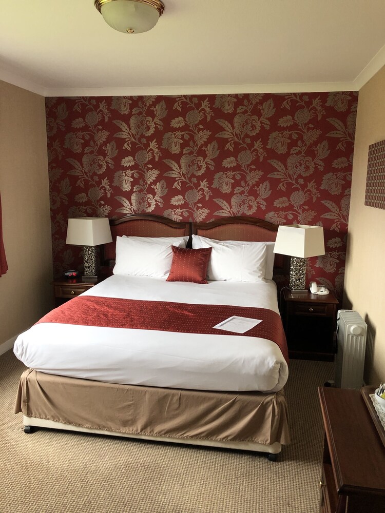 Ramnee Hotel, Forres: $96 Room Prices & Reviews | Travelocity