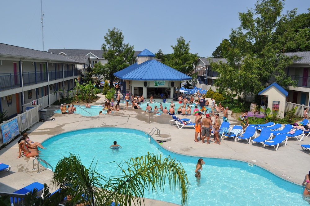 Islander Inn in Put-in-Bay | Best Rates & Deals on Orbitz