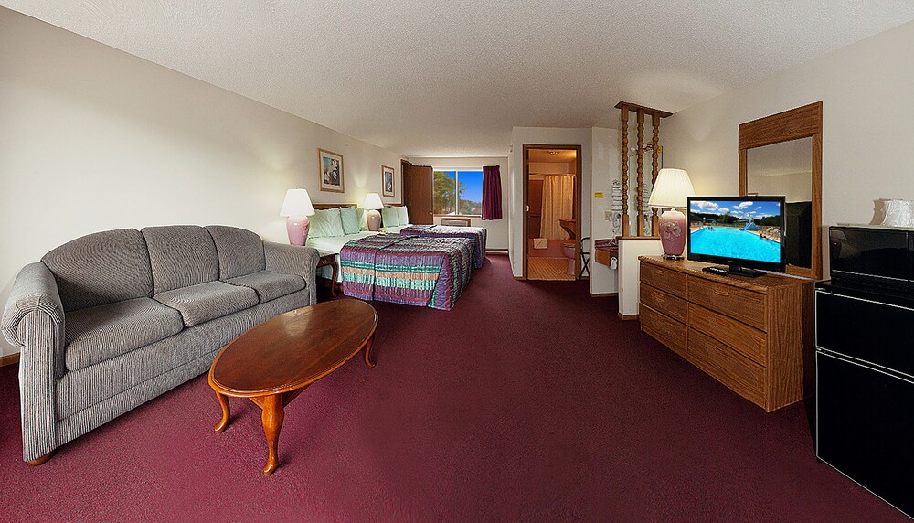 Shamrock Motel, Wisconsin Dells: $73 Room Prices & Reviews | Travelocity