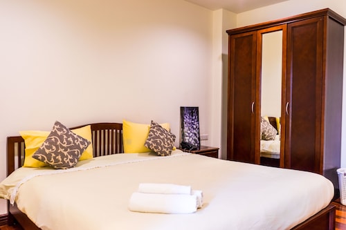 Kanavera House Serviced Apartment - Si Racha