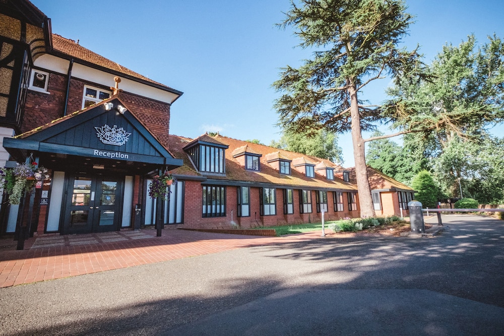 CIM Business Centre, Maidenhead: $62 Room Prices & Reviews | Travelocity