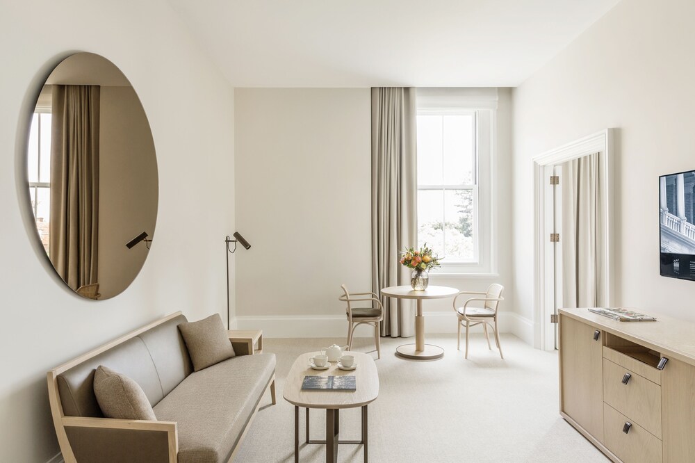 COMO The Treasury, : $435 Room Prices & Reviews | Travelocity