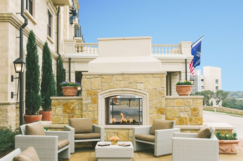 Hotel Viata, Austin: $199 Room Prices & Reviews | Travelocity