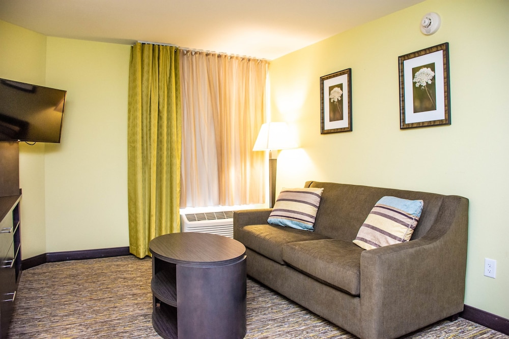 Candlewood Suites : Overland Park - W 135th St, an IHG Hotel in ...