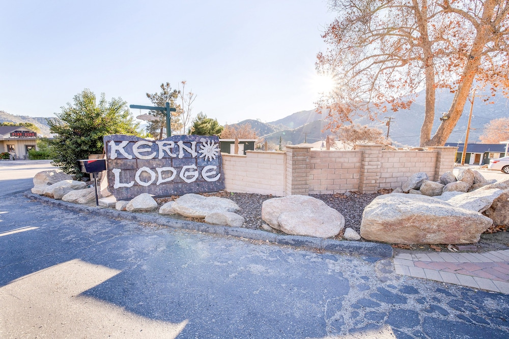 The Kern Lodge in Kernville | Best Rates & Deals on Orbitz