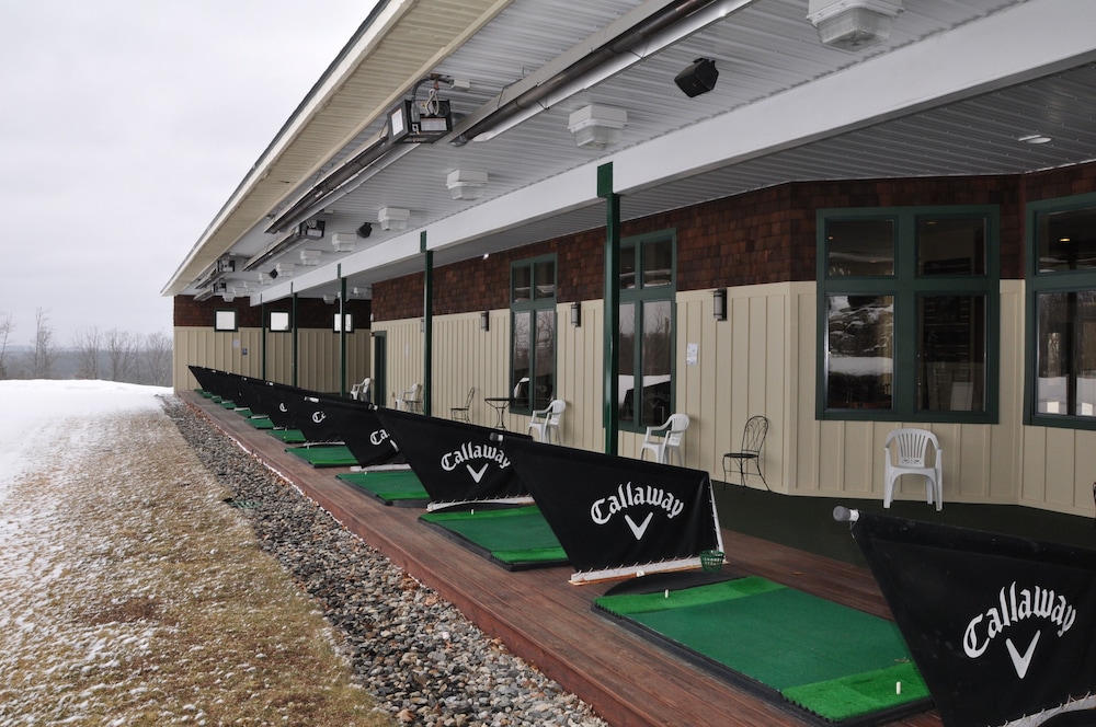 Atkinson Resort & Country Club in Atkinson | Best Rates & Deals on Orbitz