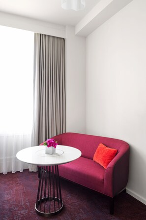 Book 21c Museum Hotel Lexington in Lexington | Hotels.com