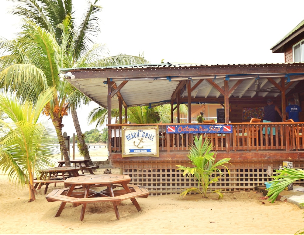 Blue Bahia Resort, Roatan: $186 Room Prices & Reviews | Travelocity