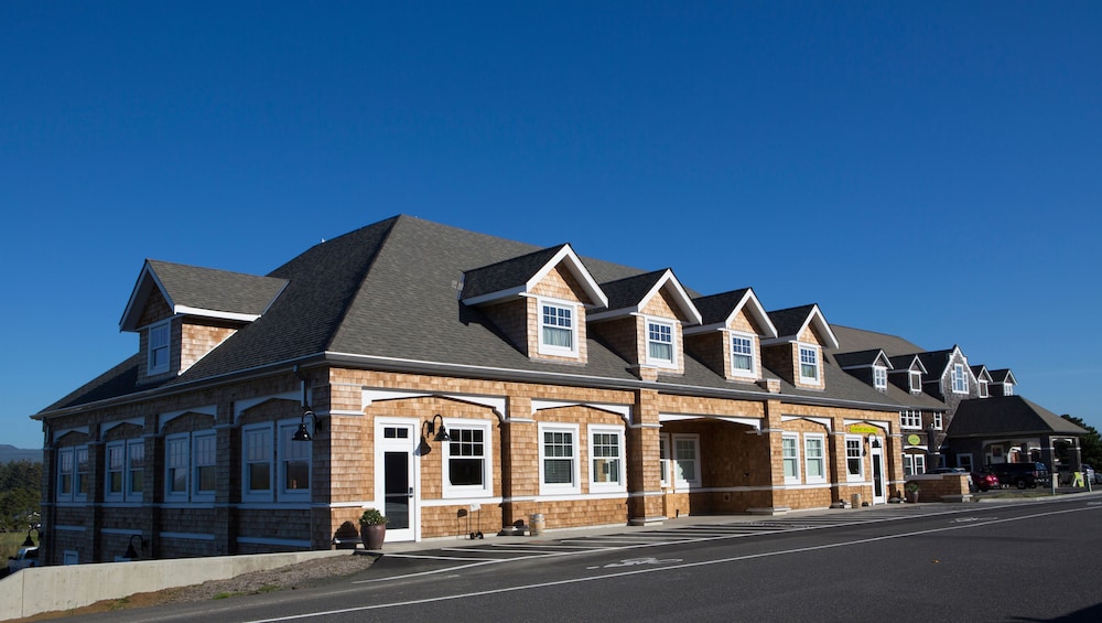 McMenamins Gearhart Hotel in Gearhart | Best Rates & Deals on Orbitz