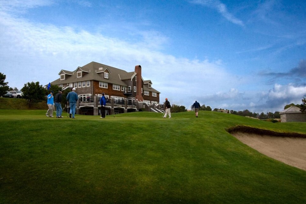 McMenamins Gearhart Hotel in Gearhart | Best Rates & Deals on Orbitz