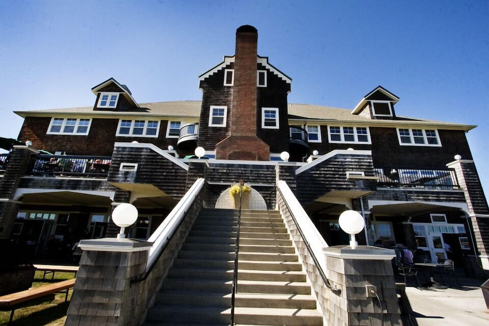 McMenamins Gearhart Hotel in Gearhart | Best Rates & Deals on Orbitz