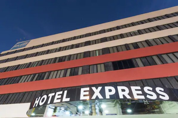 Hotel Express Arrey en Teresina - Hotels.com
