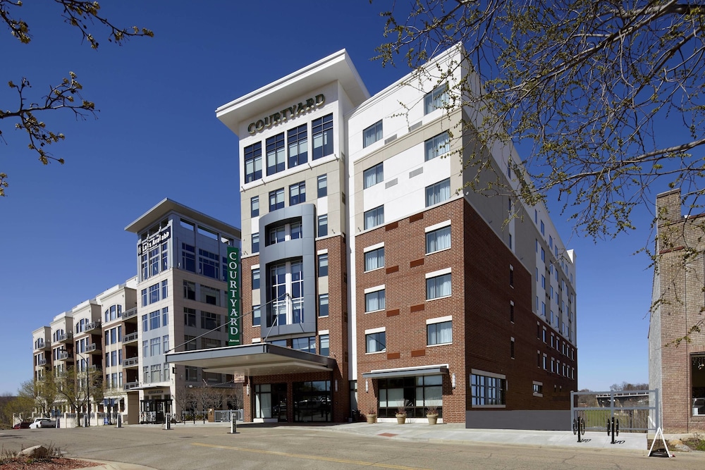 Courtyard Akron Downtown in Akron, OH | Expedia