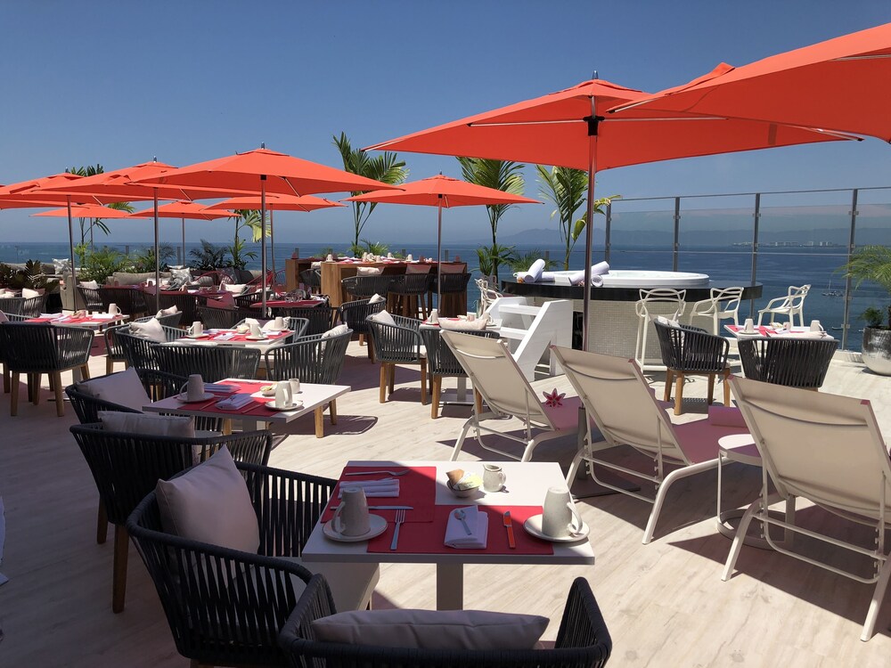 Almar Resort Luxury LGBT Beach Front Experience in Puerto Vallarta ...