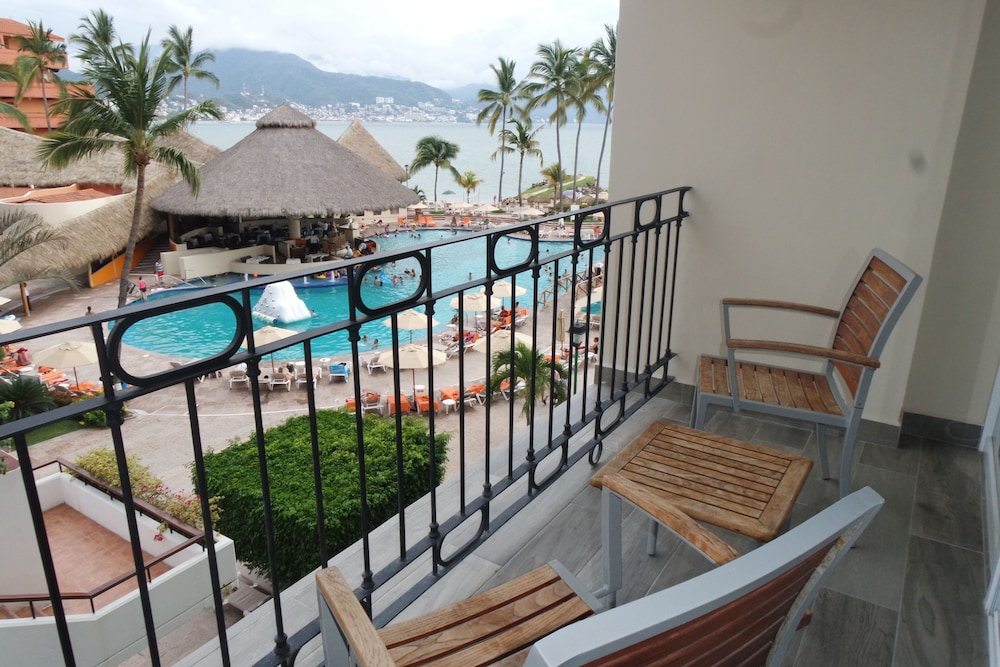 Sunscape Puerto Vallarta Resort & Spa All Inclusive in Puerto Vallarta ...