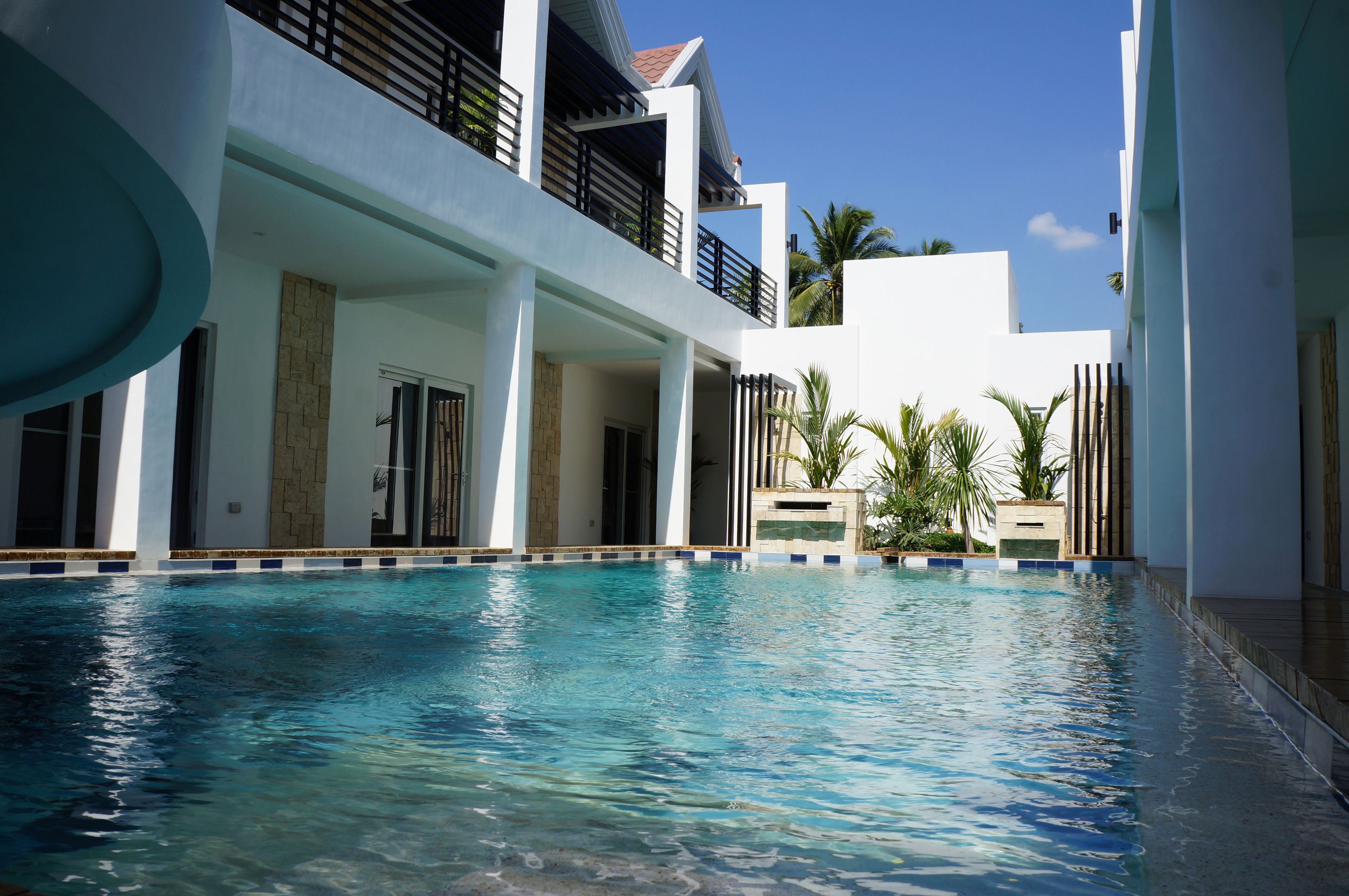Score Birds Hotel in Angeles City, Philippines | Expedia
