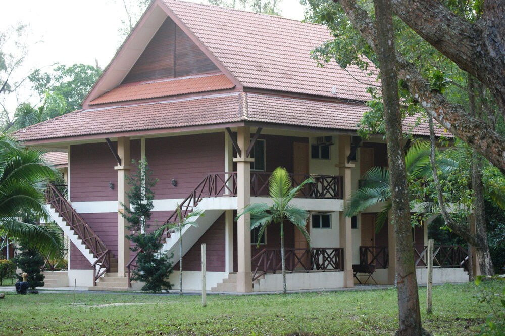 Rompin Beach Resorts in Kuala Rompin | Best Rates & Deals on Orbitz