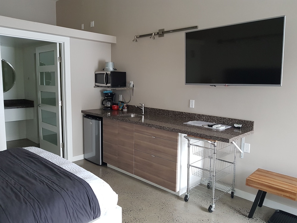 Nature's Inn Kenora in Kenora | Best Rates & Deals on Orbitz