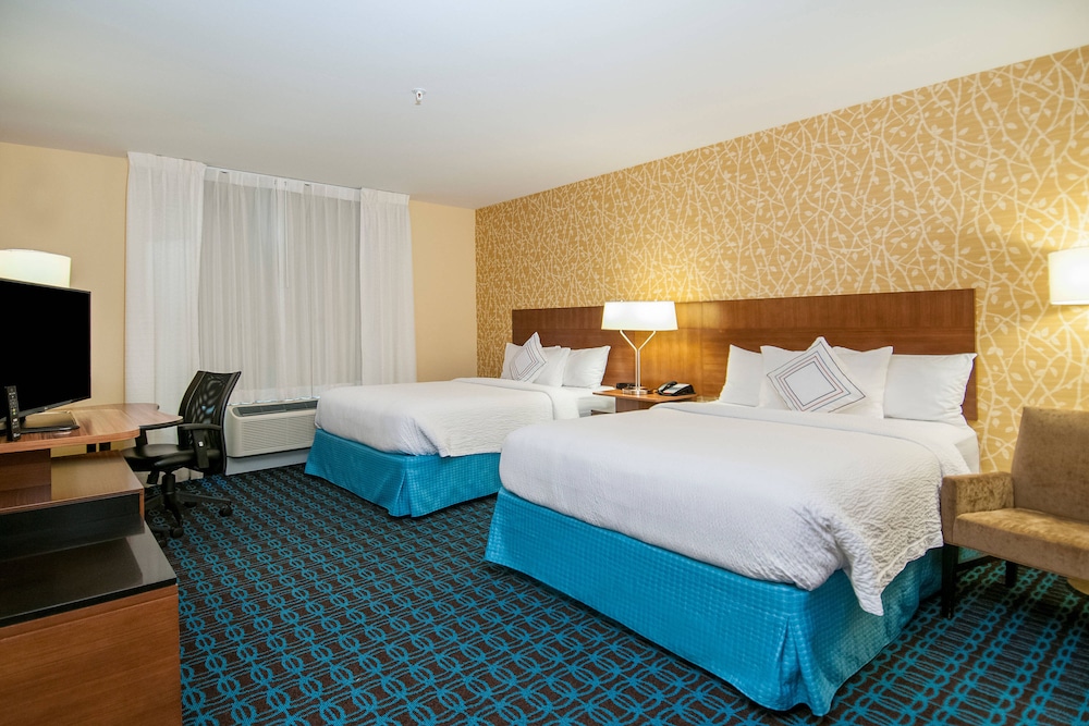 Fairfield Inn & Suites Dallas Plano North in Dallas | Best Rates ...