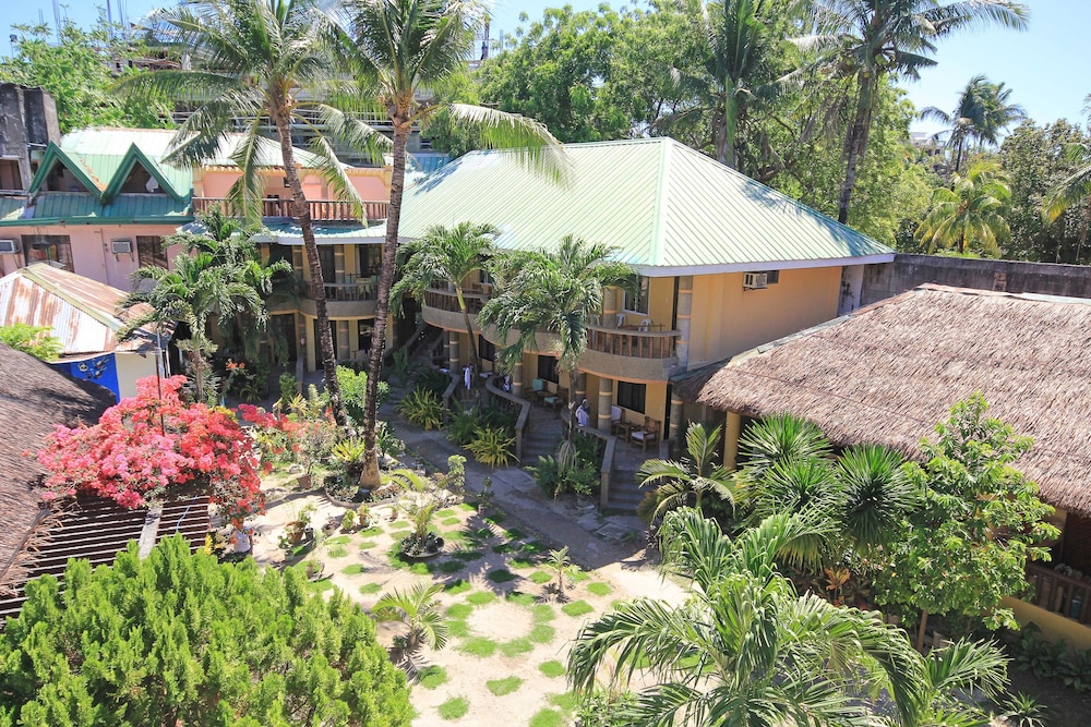 Bamboo Beach Resort in Boracay Island | Best Rates & Deals on Orbitz