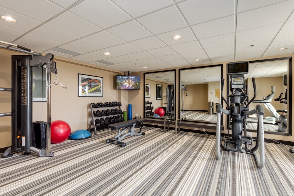 Park Inn by Radisson, Calgary Airport North, AB in Calgary | Best Rates ...