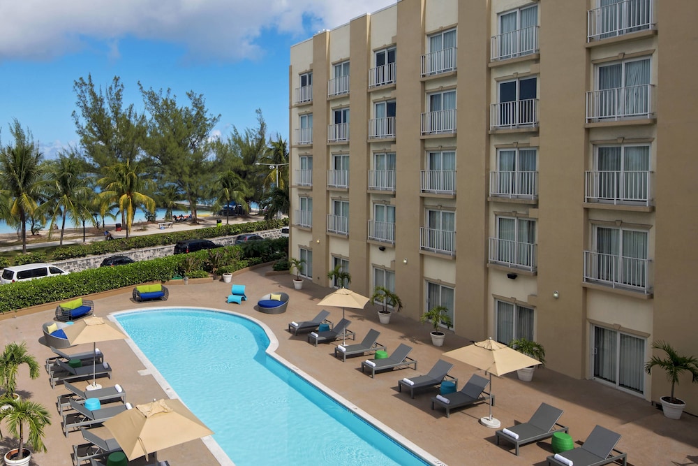 Courtyard by Marriott Nassau Downtown/Junkanoo Beach, Nassau: $169 Room ...
