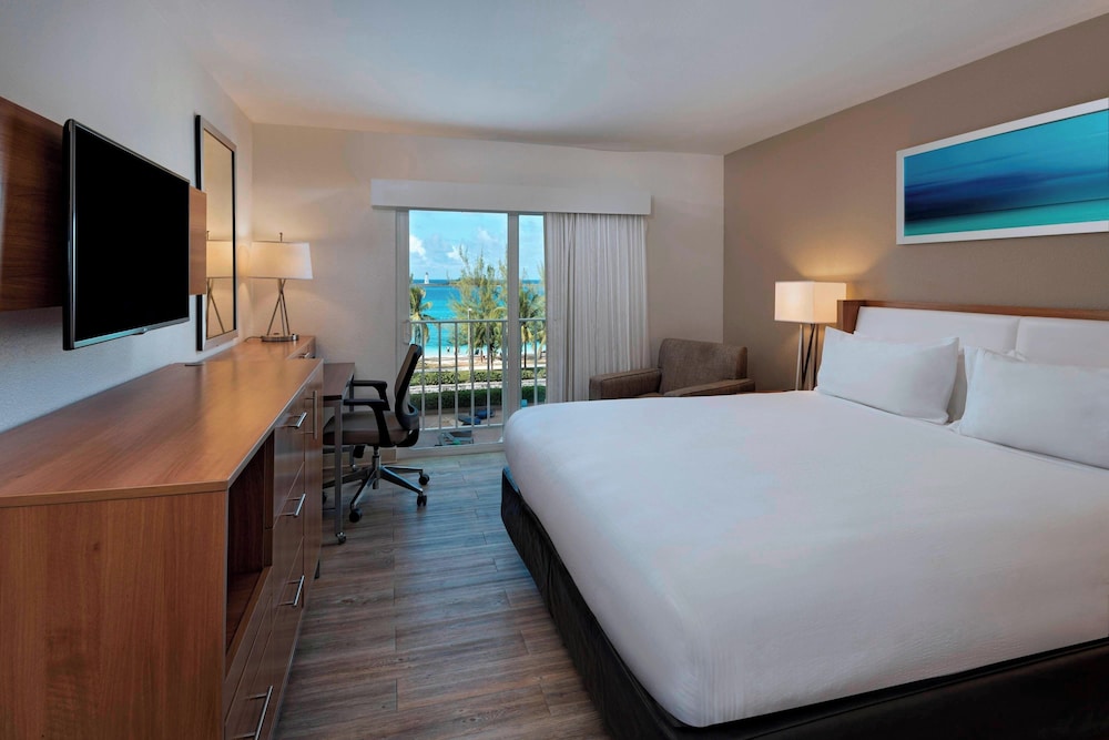 Courtyard by Marriott Nassau Downtown/Junkanoo Beach, Nassau: $186 Room ...