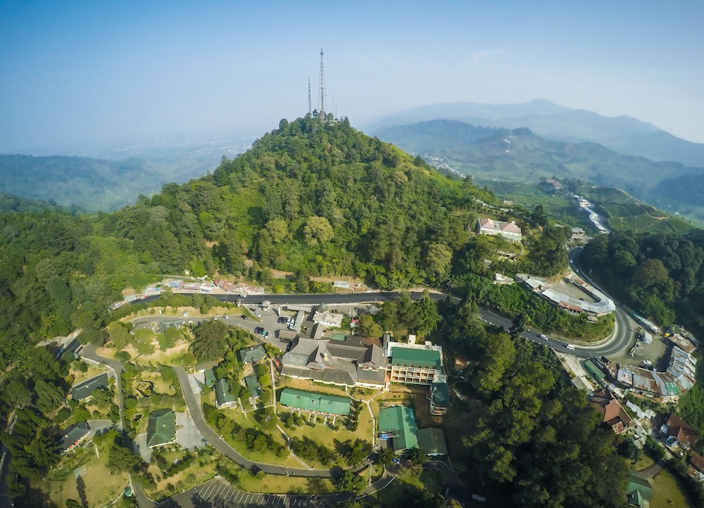 Puncak Pass Resort: 2019 Room Prices $51, Deals & Reviews | Expedia