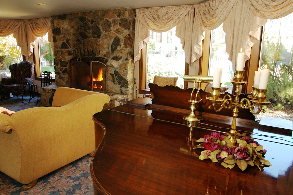 Enzian Inn, Leavenworth: $259 Room Prices & Reviews | Travelocity