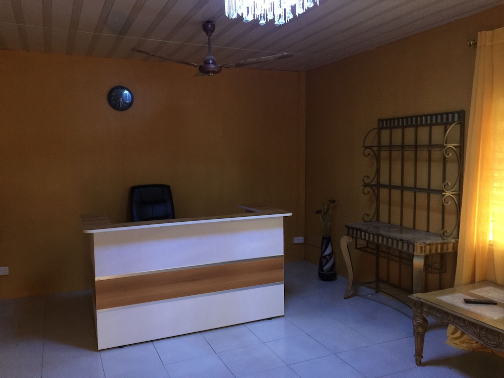 Volta Escape Resort, Atimpoku: $476 Room Prices & Reviews | Travelocity