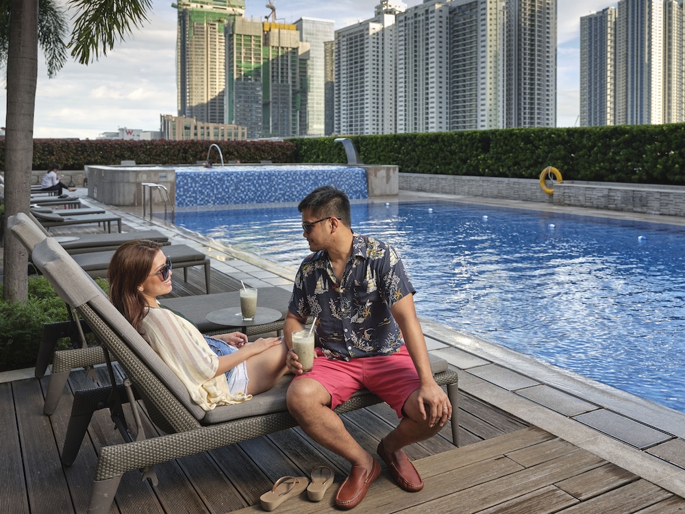 Shangri-La The Fort, Manila in Manila | Best Rates & Deals on Orbitz
