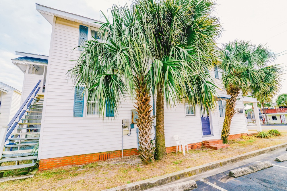 Midtown Inn, Myrtle Beach: $79 Room Prices & Reviews | Travelocity