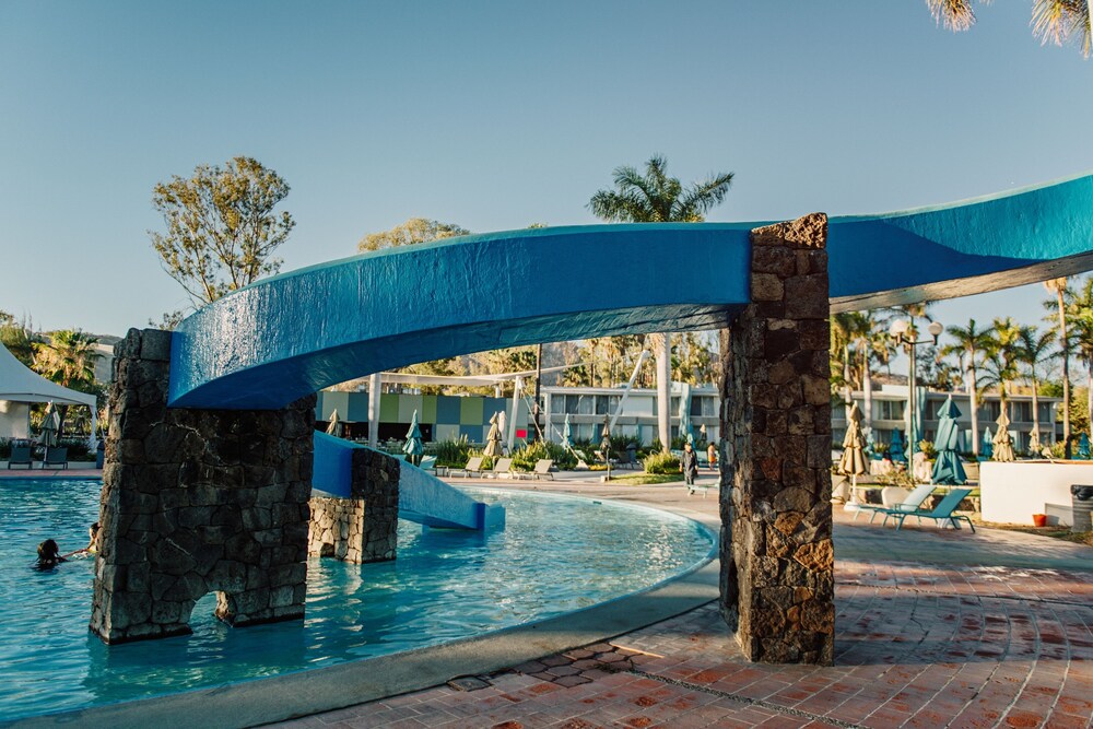 Hotel Balneario Parque Acuático La Caldera in Abasolo | Best Rates ...