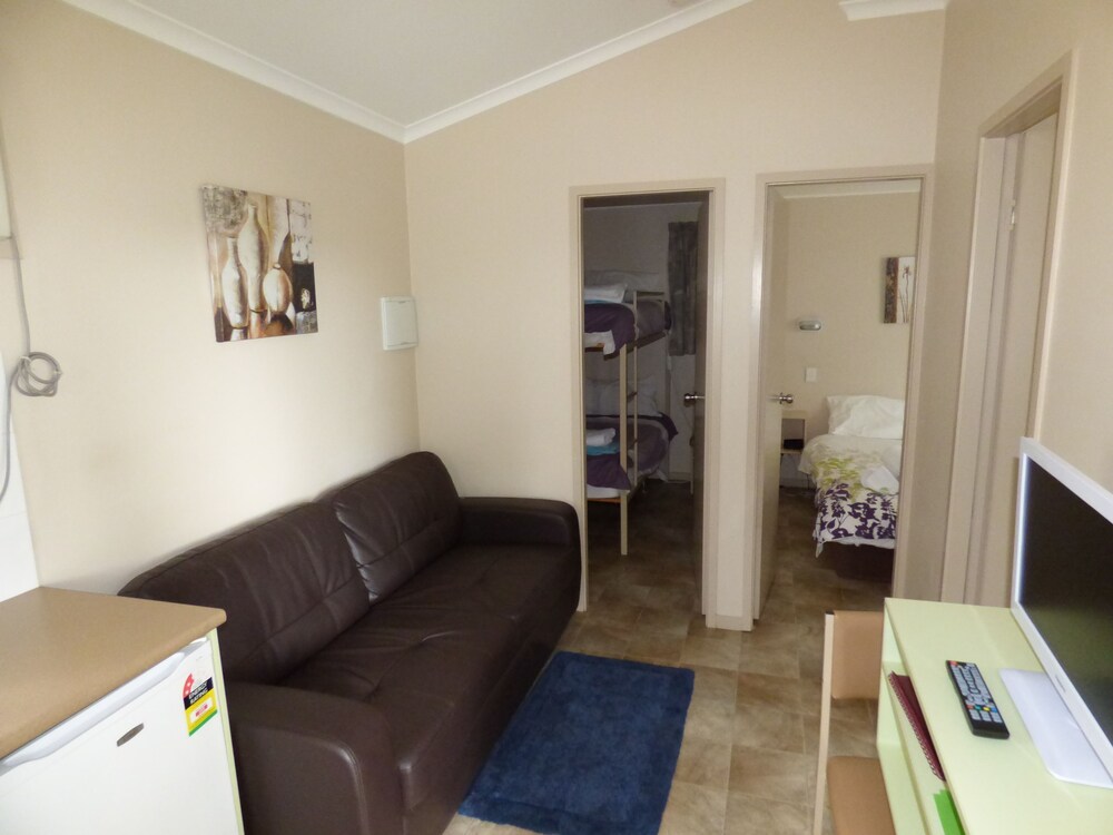 Tenterfield Lodge and Caravan Park: Deals & Reviews (Tenterfield, AUS ...