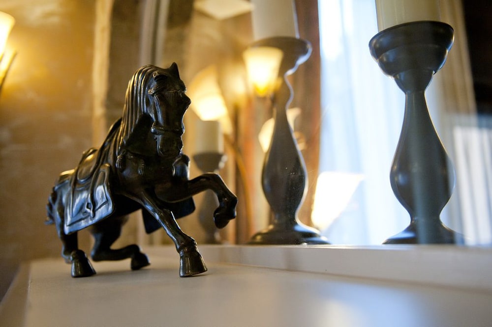 Hôtel restaurant Le Cheval Rouge in Sainte-Menehould | Best Rates ...