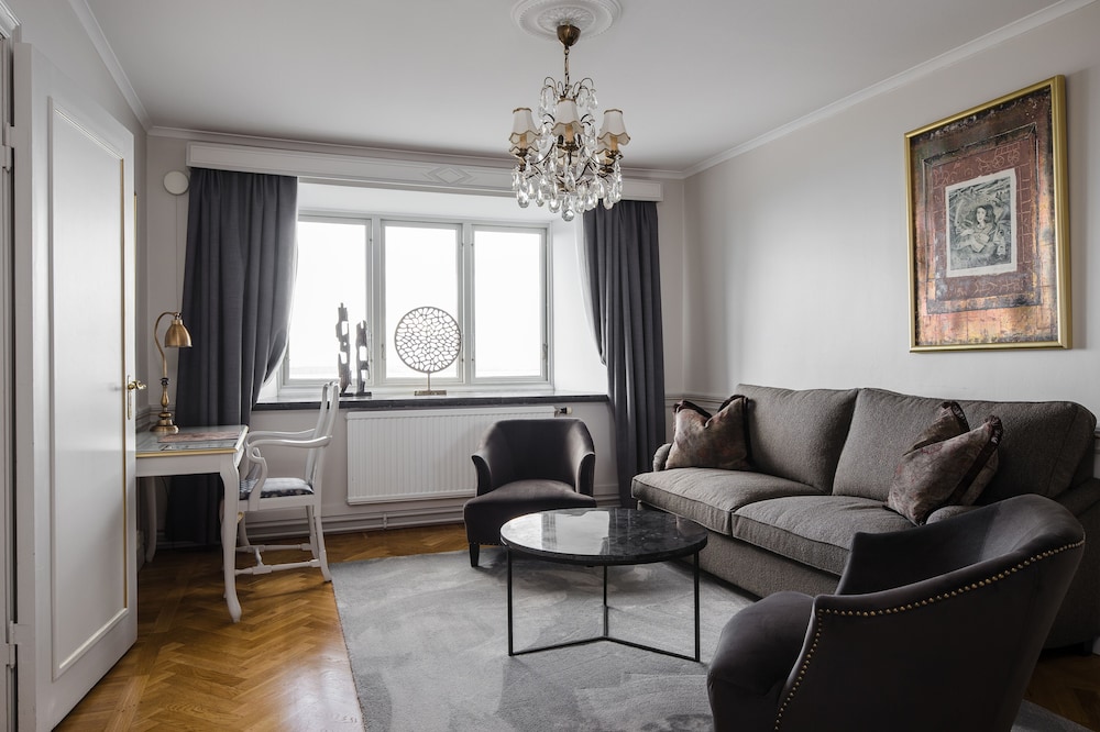 Hotel Gyllene Uttern i Gränna : priser & recensioner hos mrjet.se