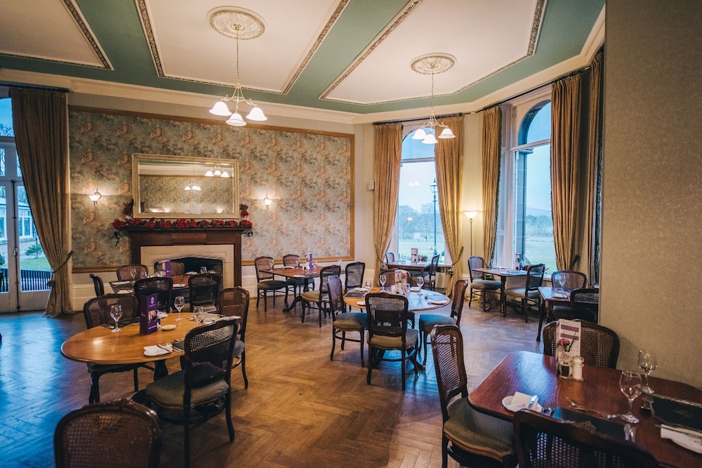 Cornhill Castle Hotel in Biggar | Best Rates & Deals on Orbitz