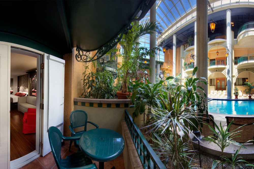 Hôtel Plaza Québec (Québec, CAN) | Expedia